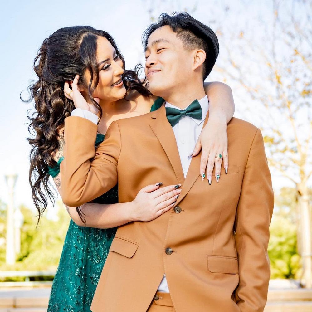 Clarissa Gonzalez and Tony Thong's Wedding Website