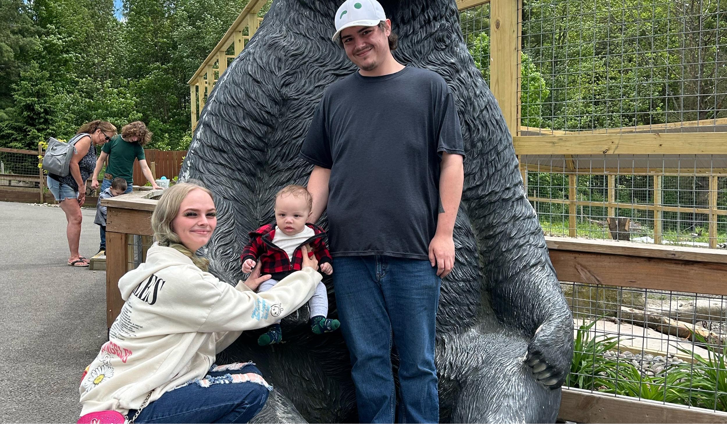 Mikayla Brown and Andrew Mathews' Wedding Website