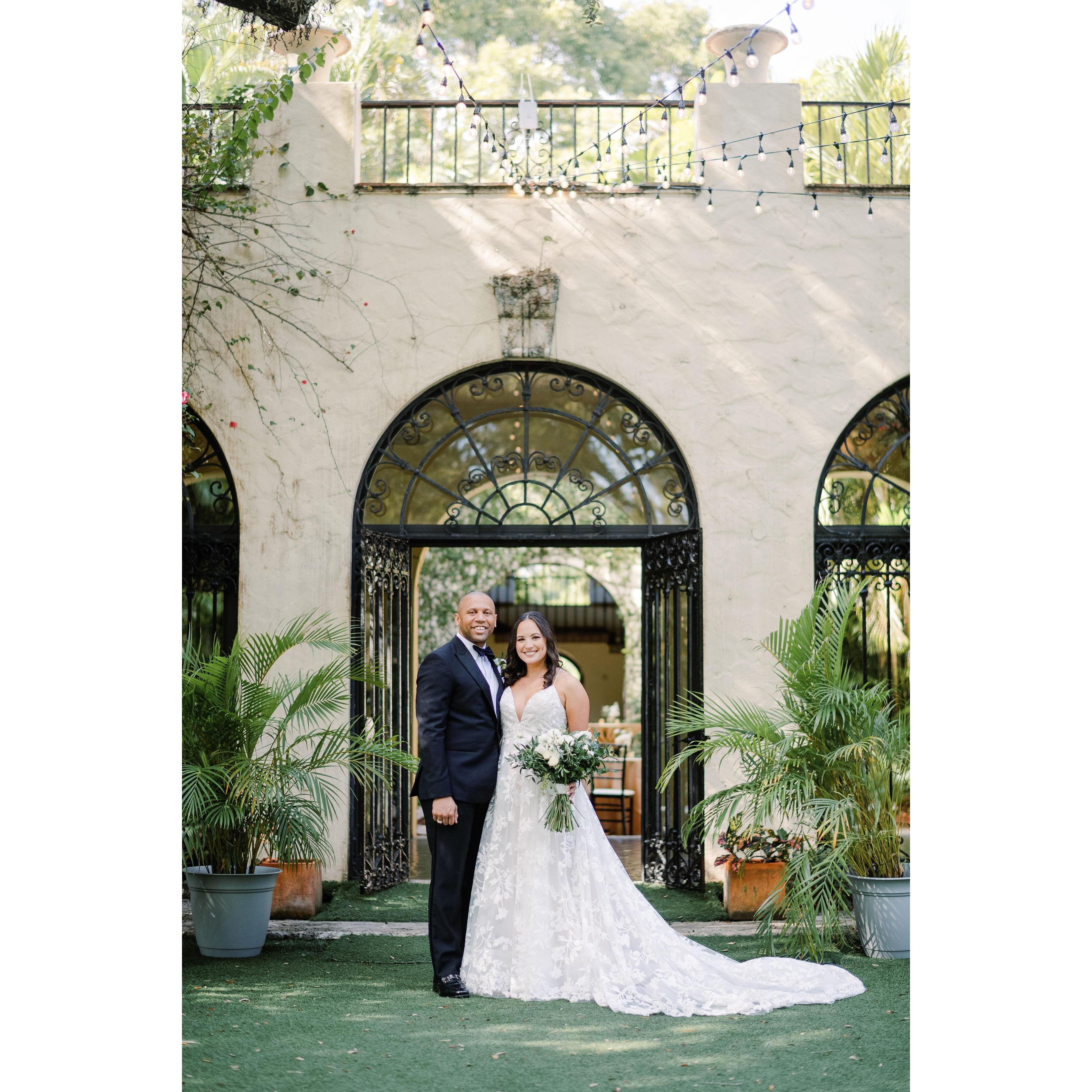 Mikaela Moore and Geoffrey Easterling's Wedding Website