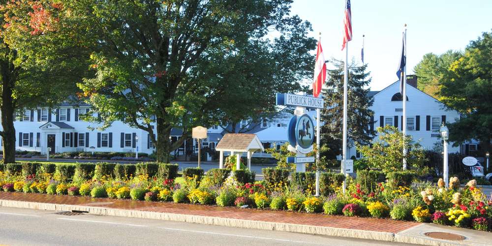 Publick House Historic Inn - Wedding Venues - Zola