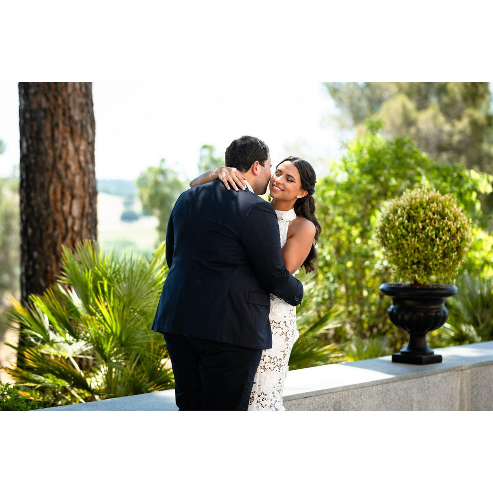 Leah Amelia and Alberto Manuel's Wedding Website