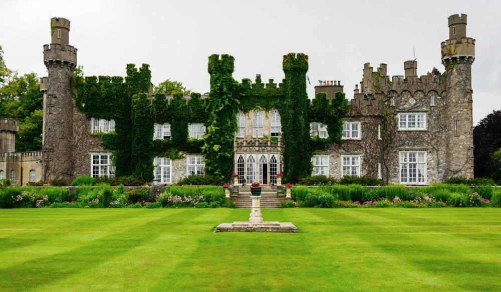 Mary Kate Fernandez O'Keefe and Evan O’Keefe's Wedding Website
