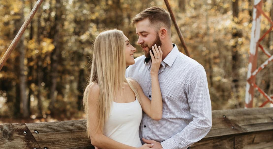 Alexis Pierson and Justyn Barnes' Wedding Website