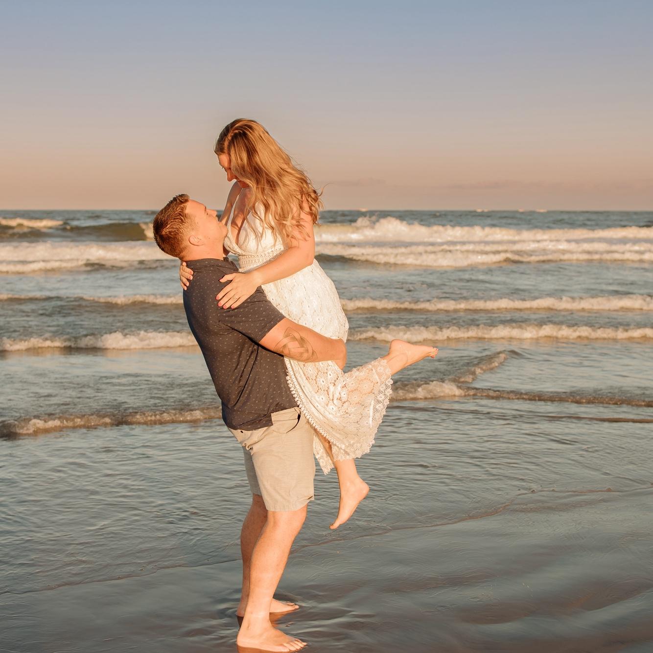 Felicia Porter and Ryan Murray's Wedding Website