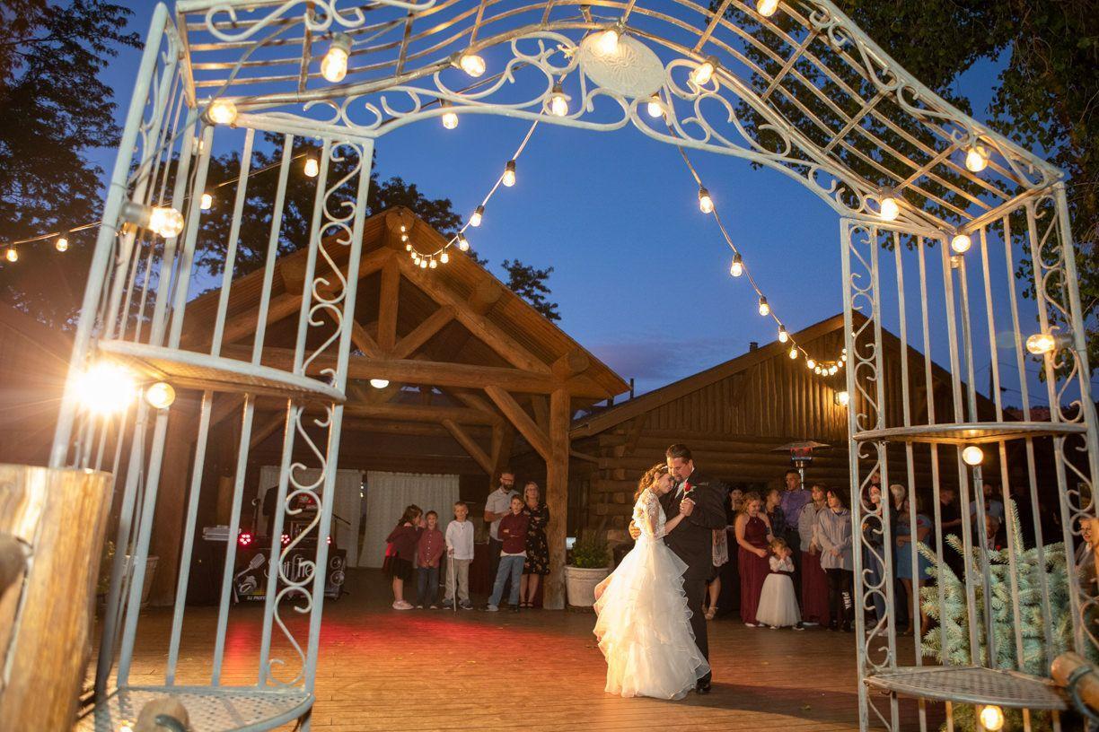 Ellis Ranch Event Center | Wedding Venues | Cost, Reviews & Photos | Zola
