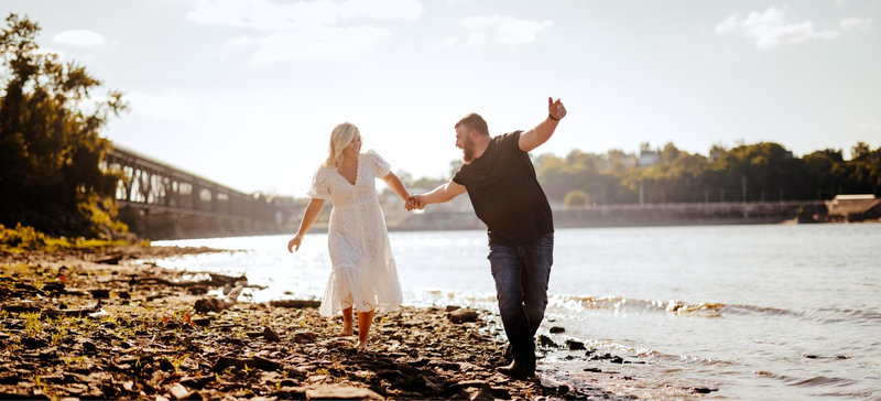 Alyson Hughes and Derek Bolton's Wedding Website