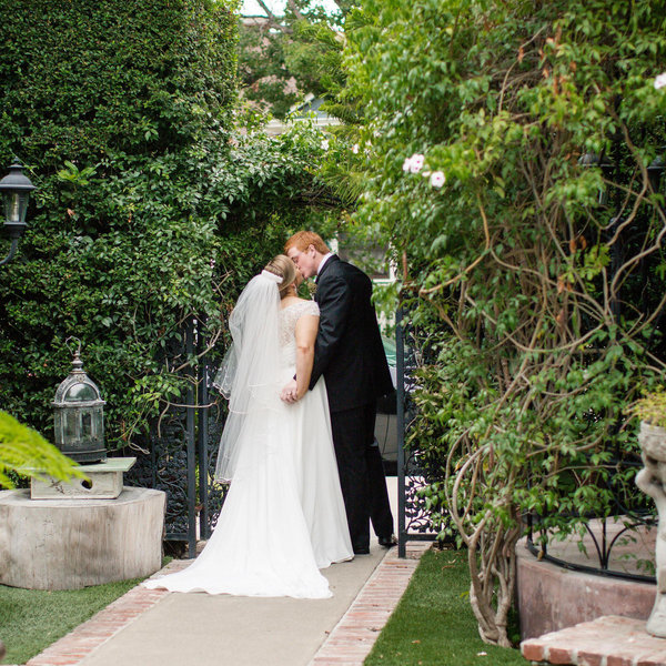 Arielle Pruitt and Zach Holt's Wedding Website