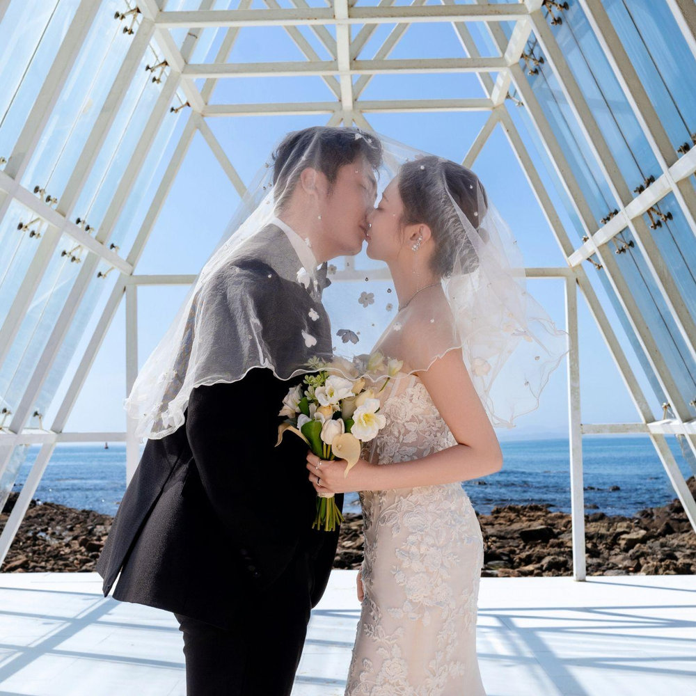 mengnan wang and ziyu liu's Wedding Website