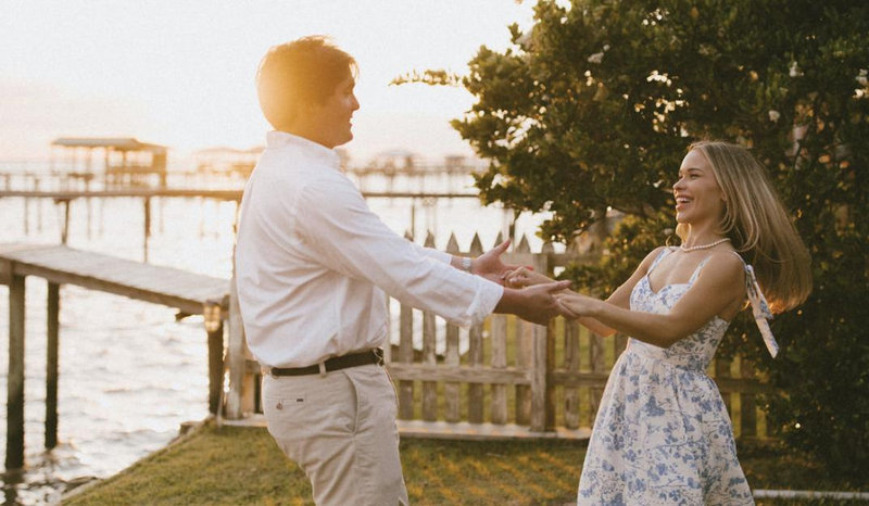 Susie McLaughlin and Hunter Quinnelly's Wedding Website