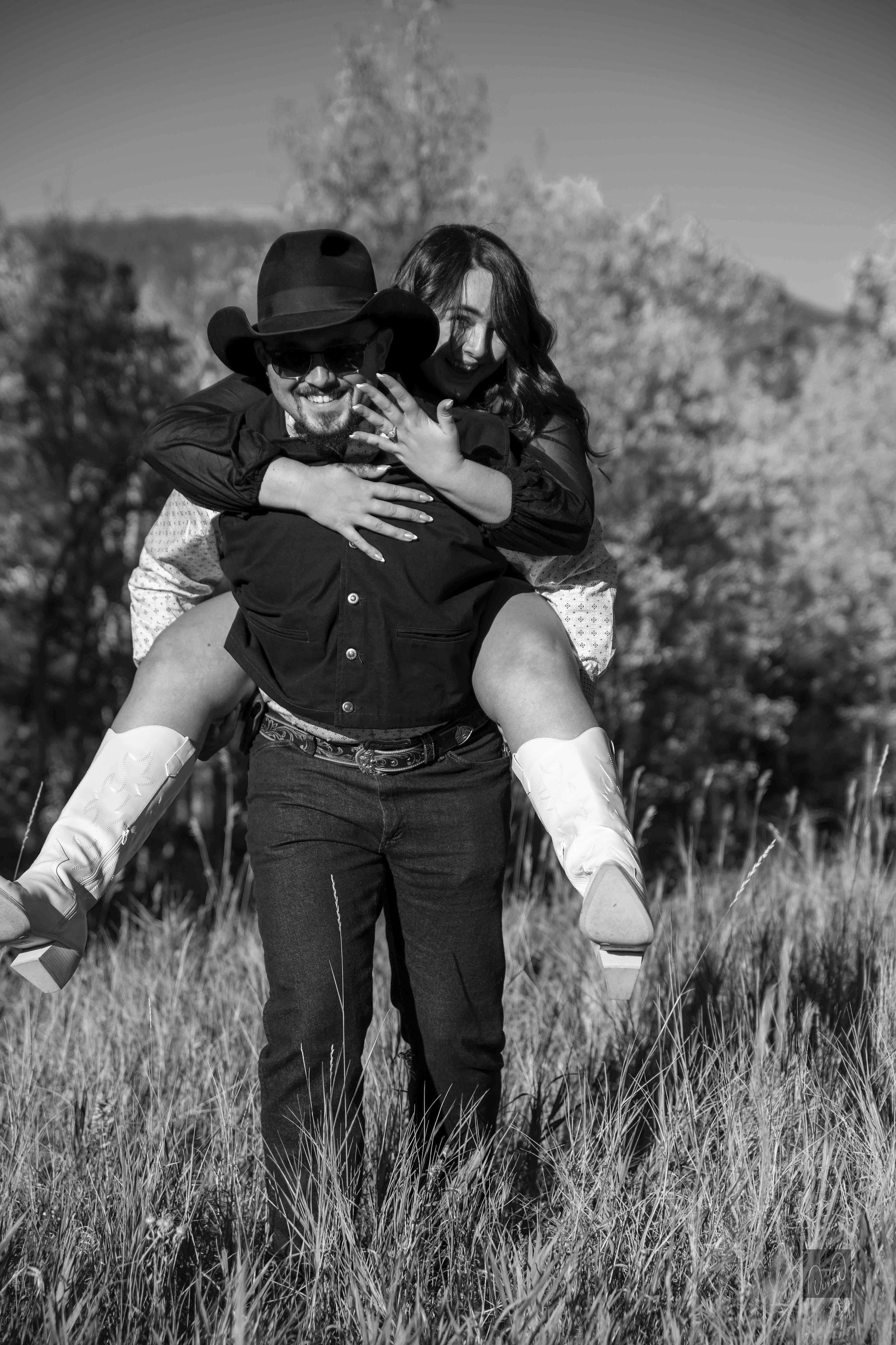 Divine Matthews and Tyler Dill's Wedding Website