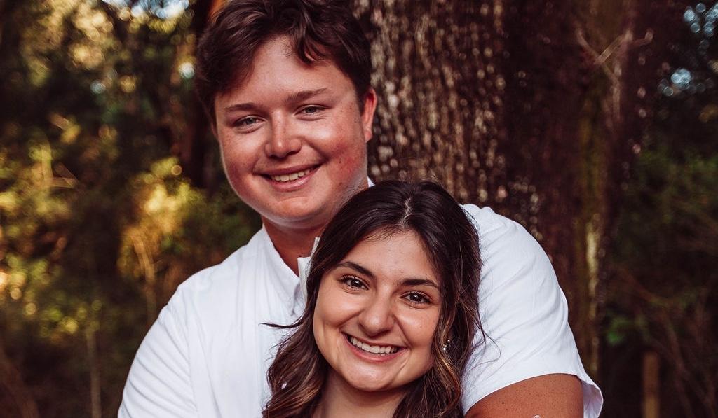 Isabella DeFelicibus and Colby Bogolin's Wedding Website