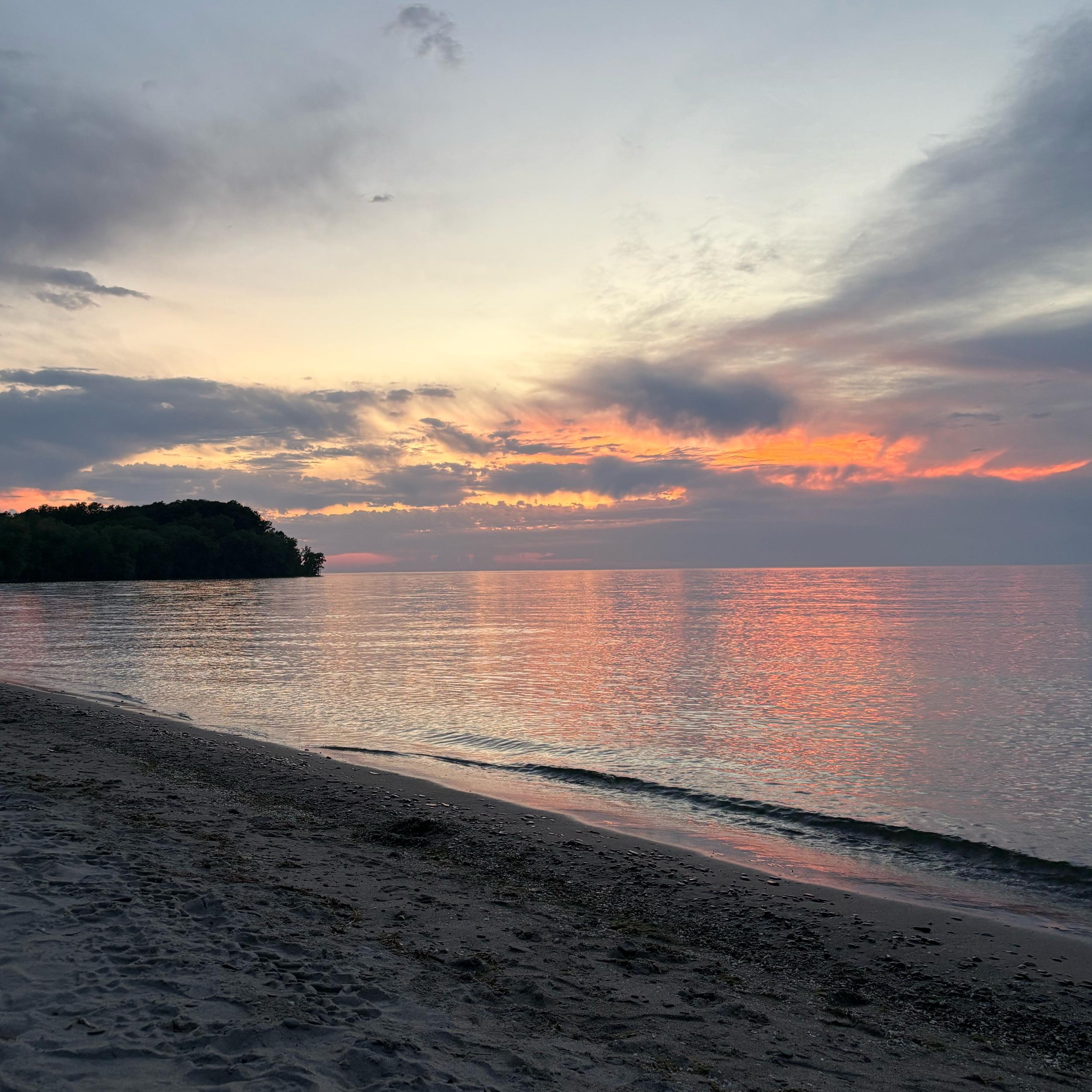 Tabitha Burnett and Luke Nobles' Wedding Website