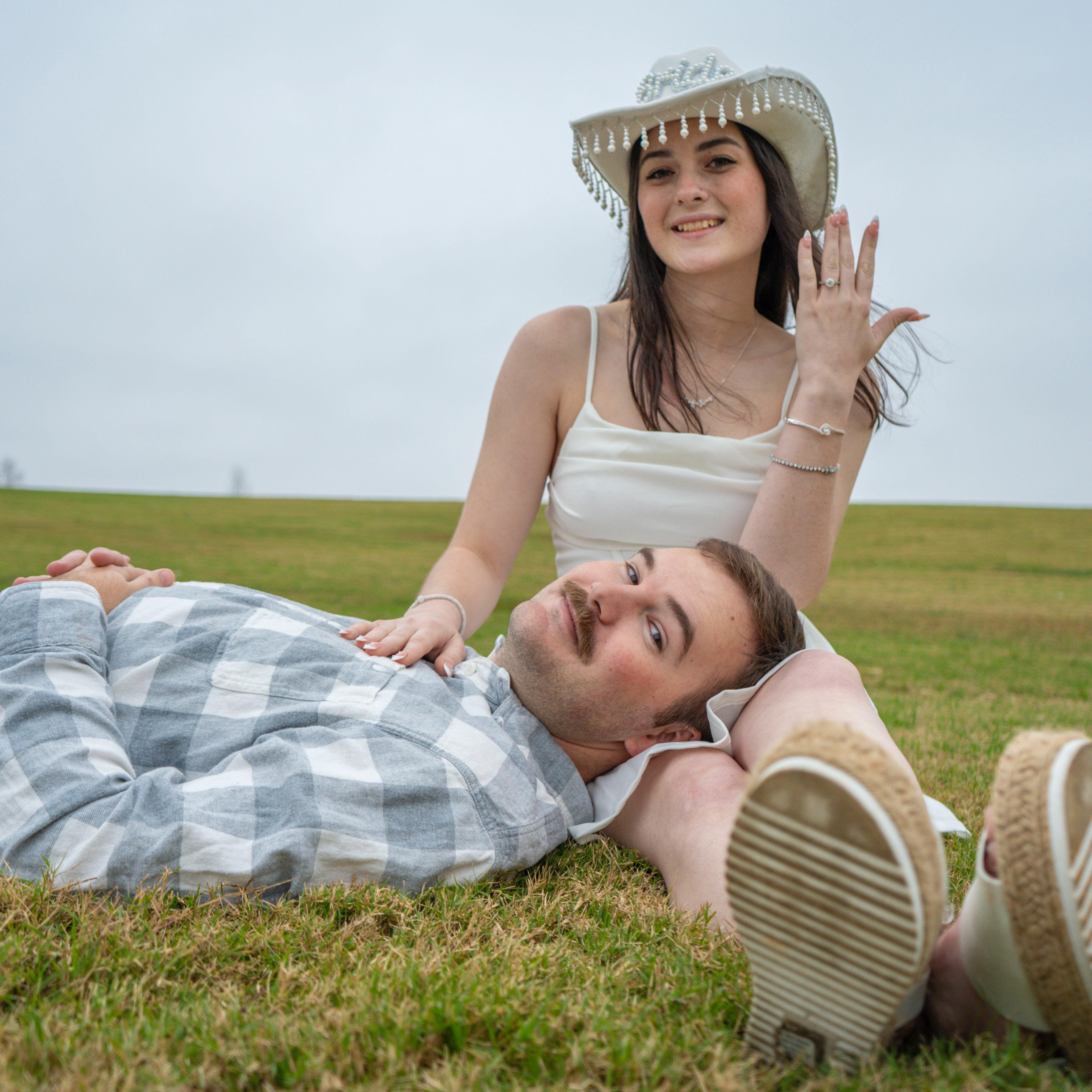 Charles Robert Petty and Lexington Grace Olson's Wedding Website