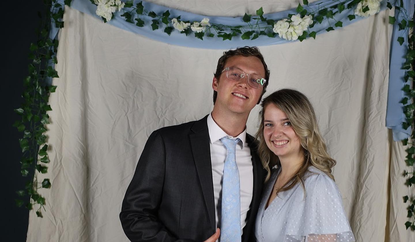 Leighton Ipson and Christian Riordan's Wedding Website