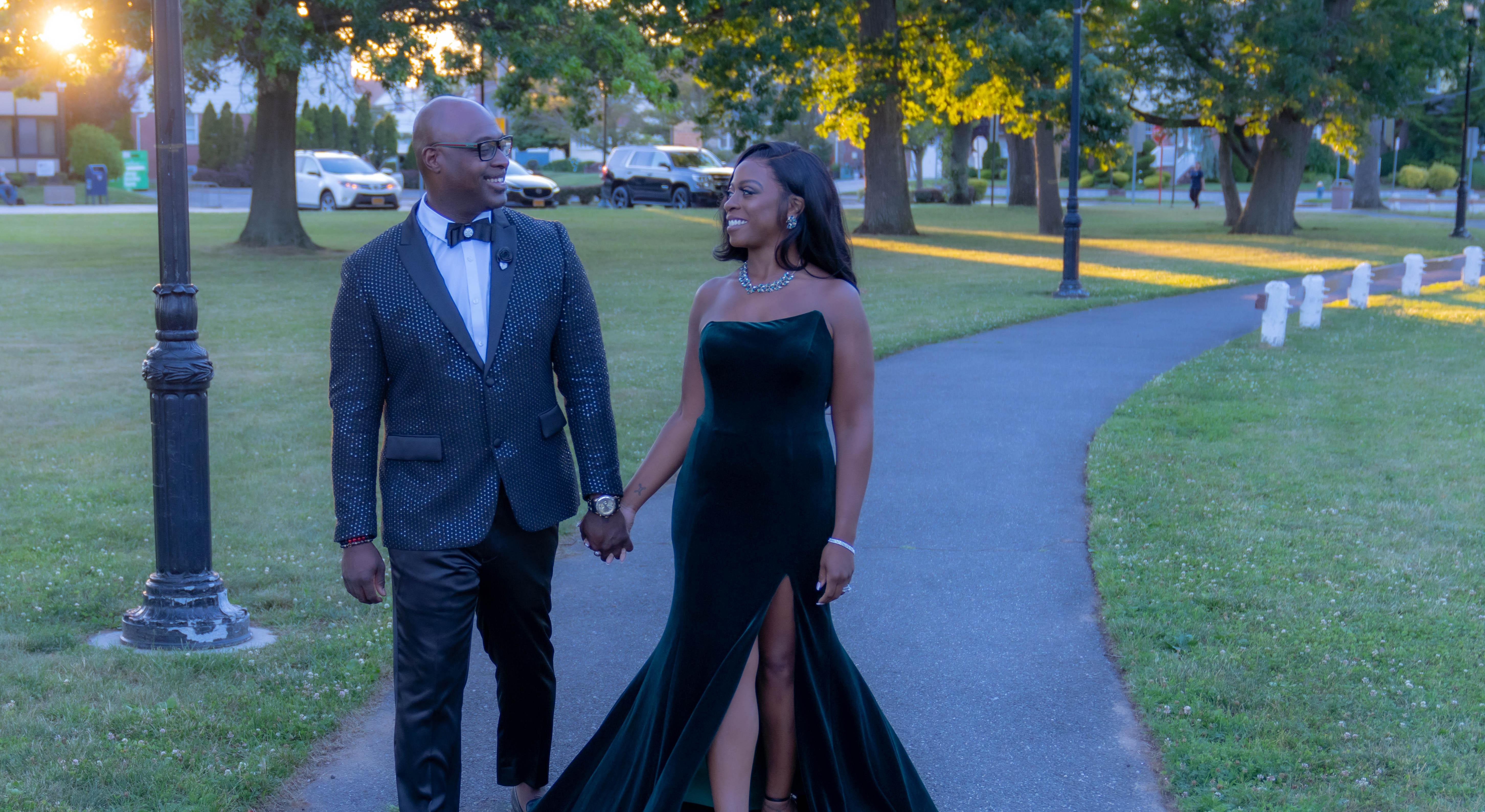 Erica Mills and A'Kim Beecham's Wedding Website