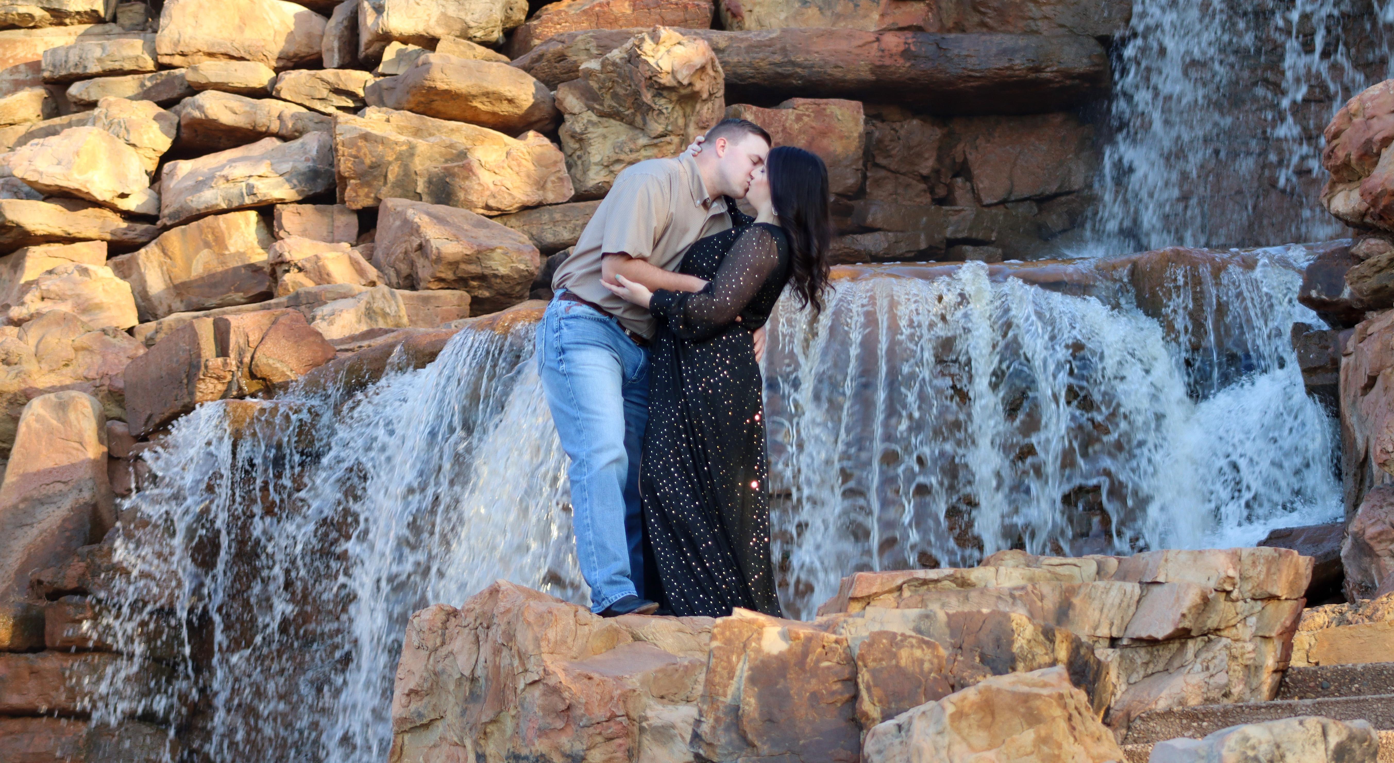 Kylee Parrott and Austin Borton's Wedding Website