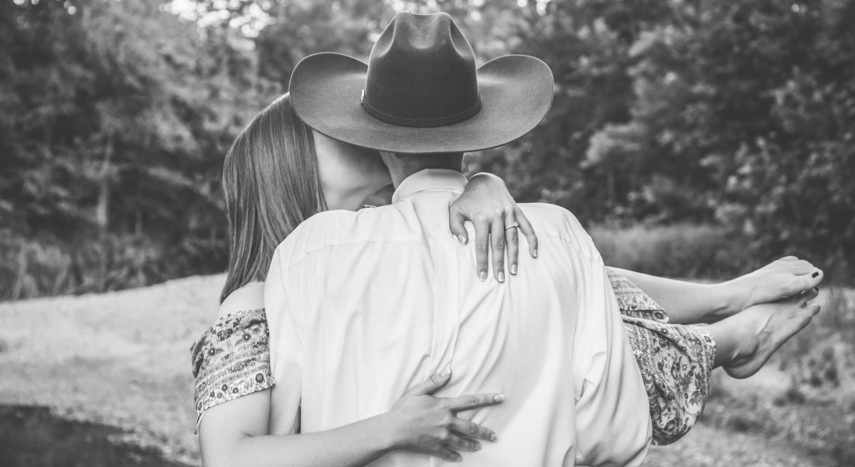 Nicole Legan and Austin Hankins' Wedding Website