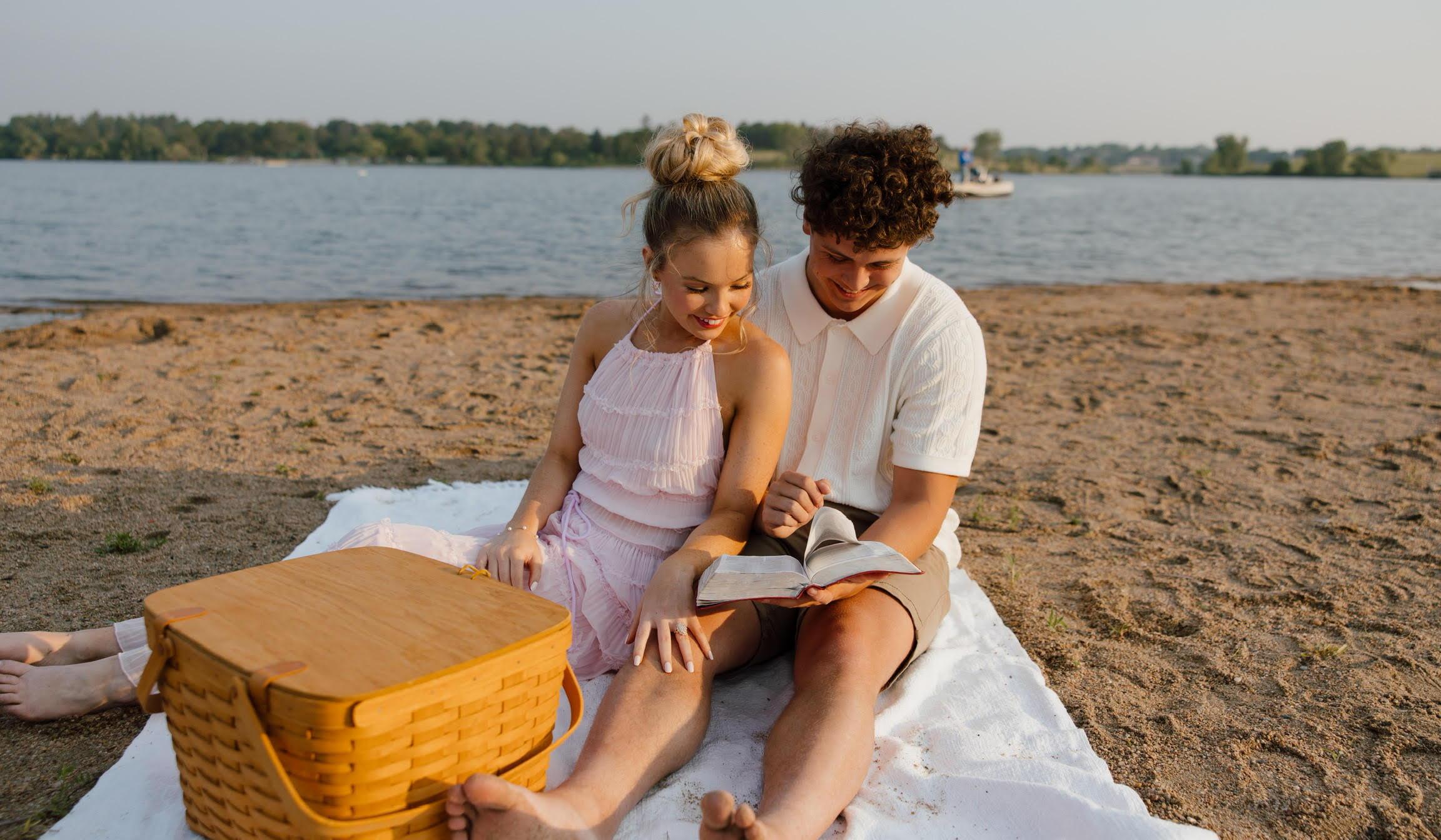Alexandra Huffman and Cole Houck's Wedding Website