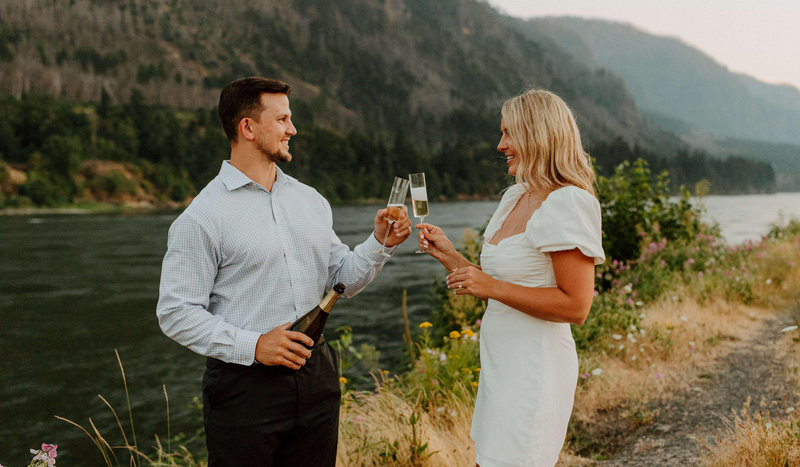 Kelli Mahoney and Jesse Achatz's Wedding Website