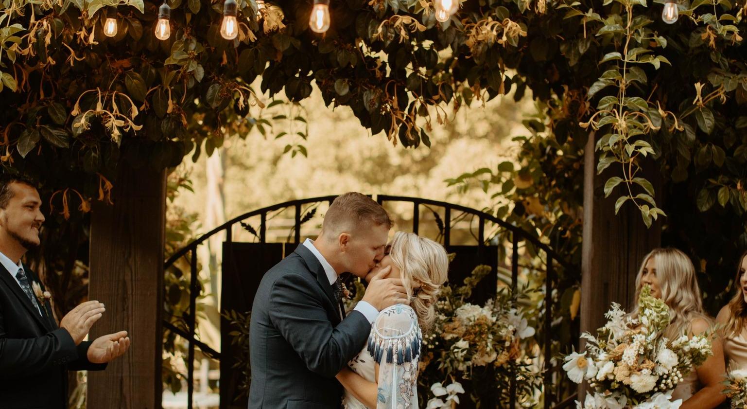 Jordan Roberts and Josh Roberts' Wedding Website