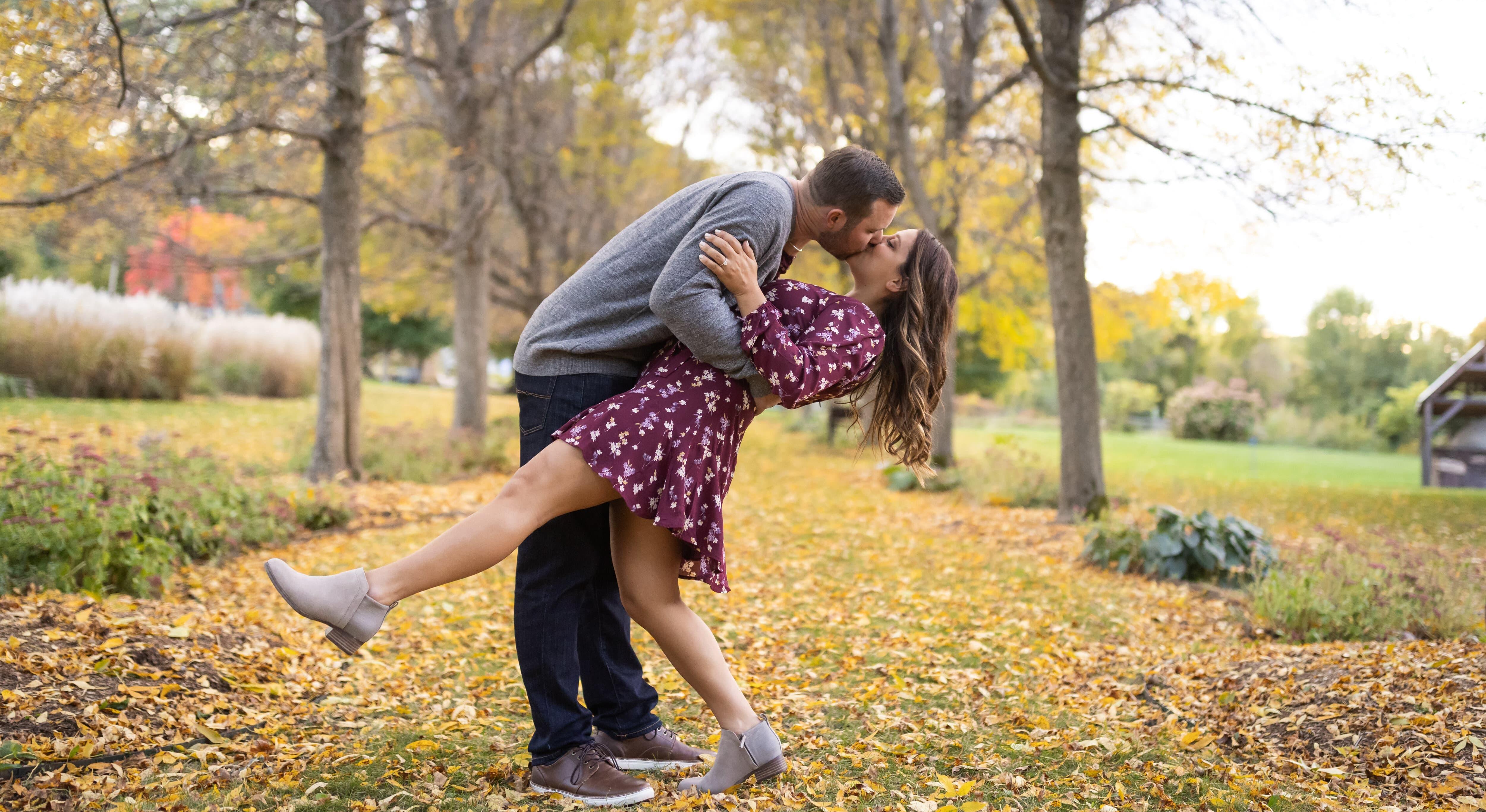 Samantha Testa and Cogan Register's Wedding Website