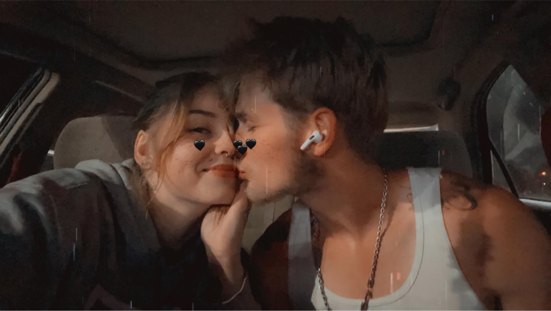 Hope Demartini and Hunter Kinman's Wedding Website