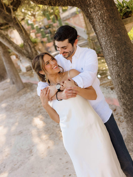 Anna Carla Martinez and Albert Lucas Jr's Wedding Website