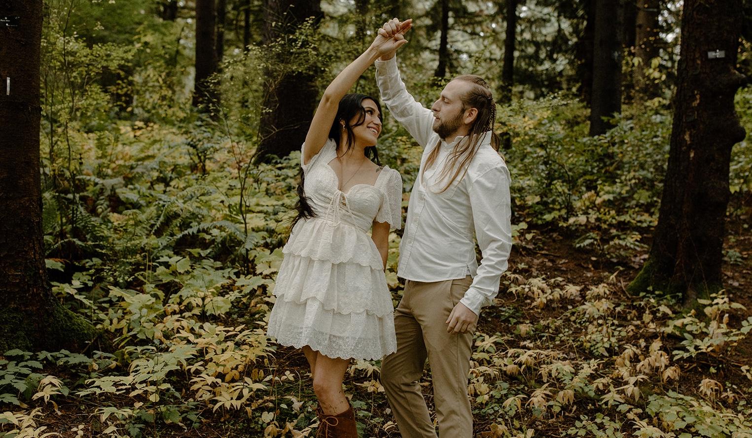 Alexandra Cloud and Austin Pickett's Wedding Website
