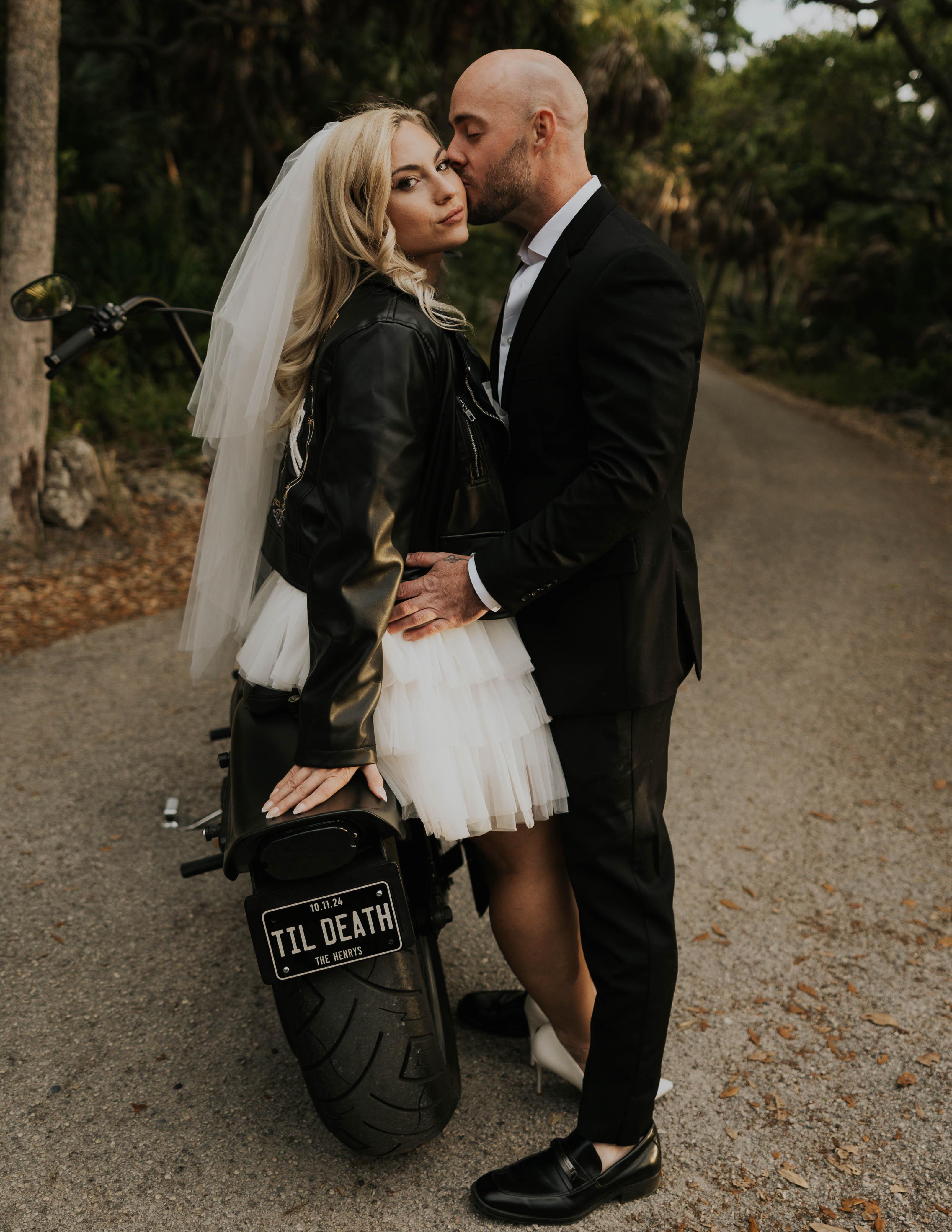 Taylor Ricciardi and Ryan Henry's Wedding Website