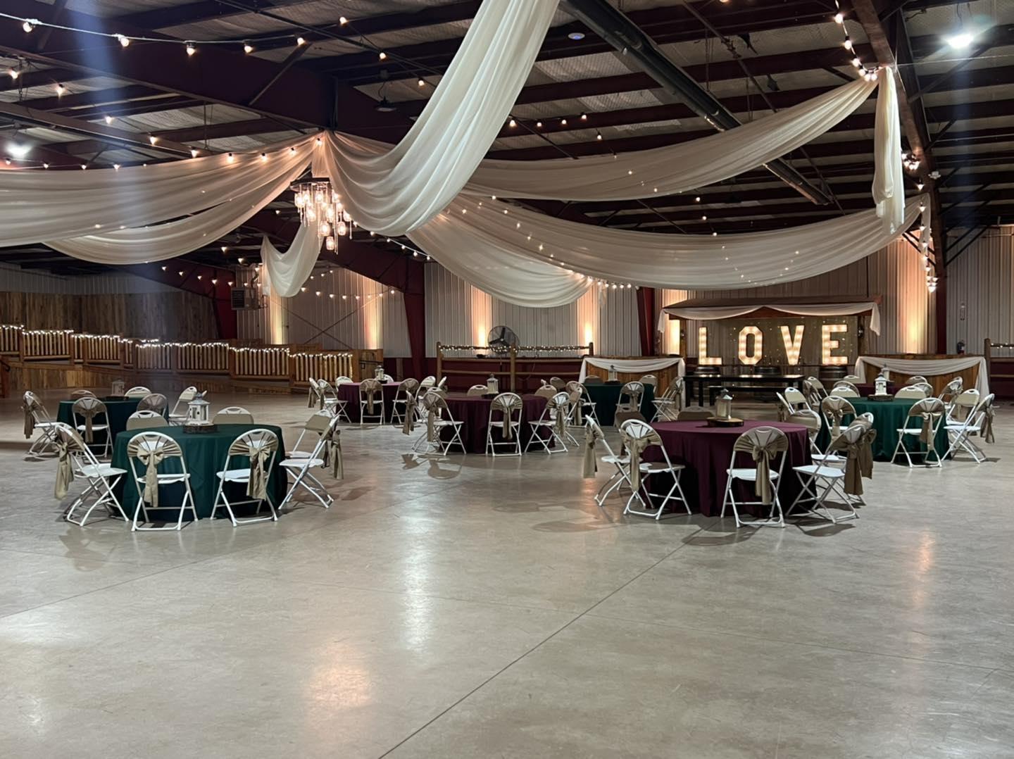 Ellis Ranch Event Center | Wedding Venues | Cost, Reviews & Photos | Zola