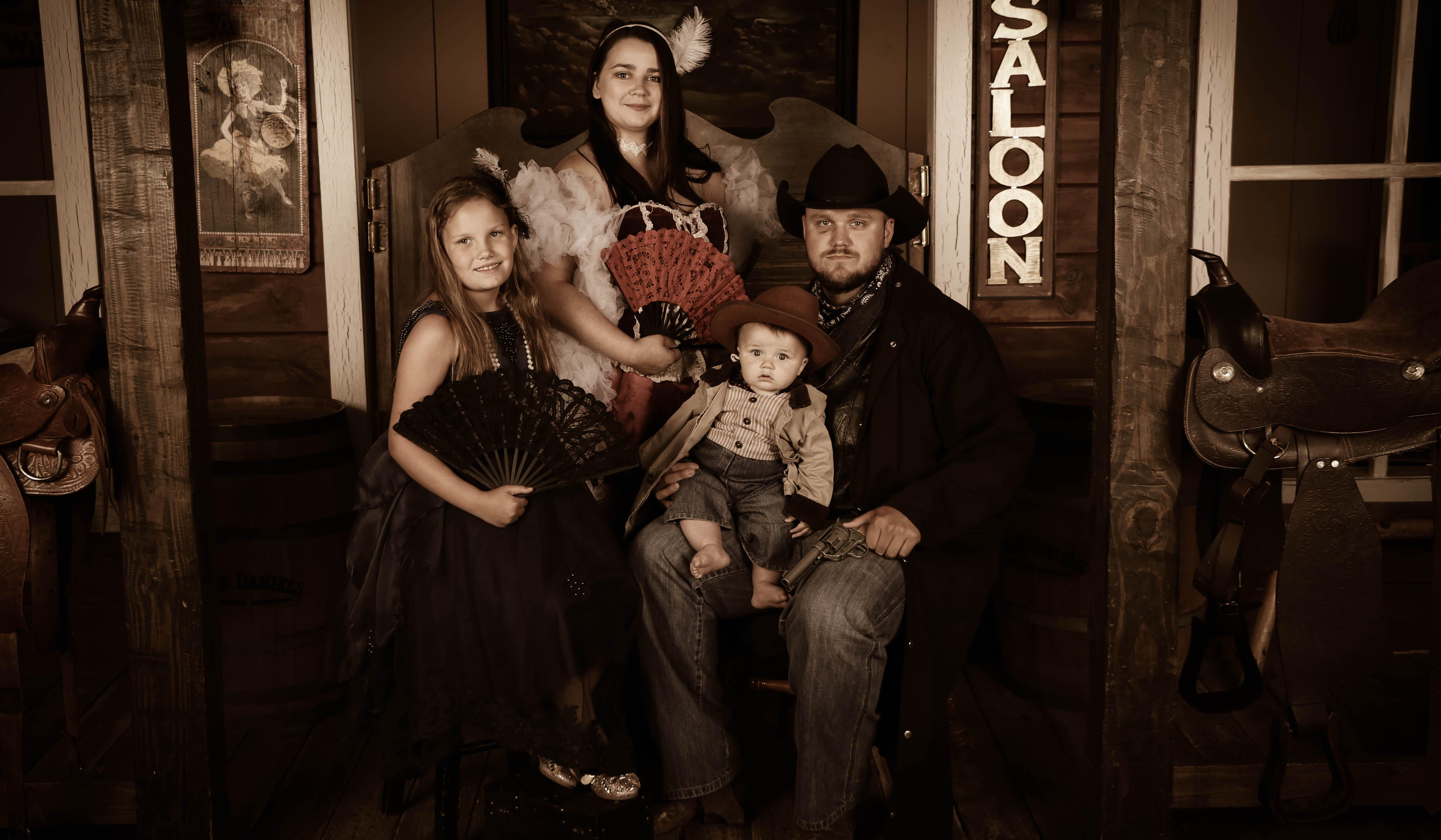 Brianna Edmonds and Trent Houtz's Wedding Website