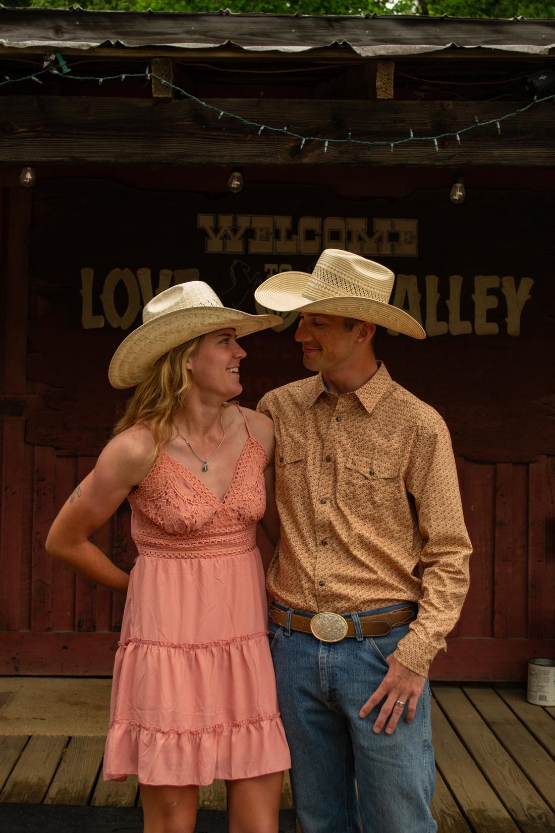 Anna Knox and Davis Sherrill's Wedding Website