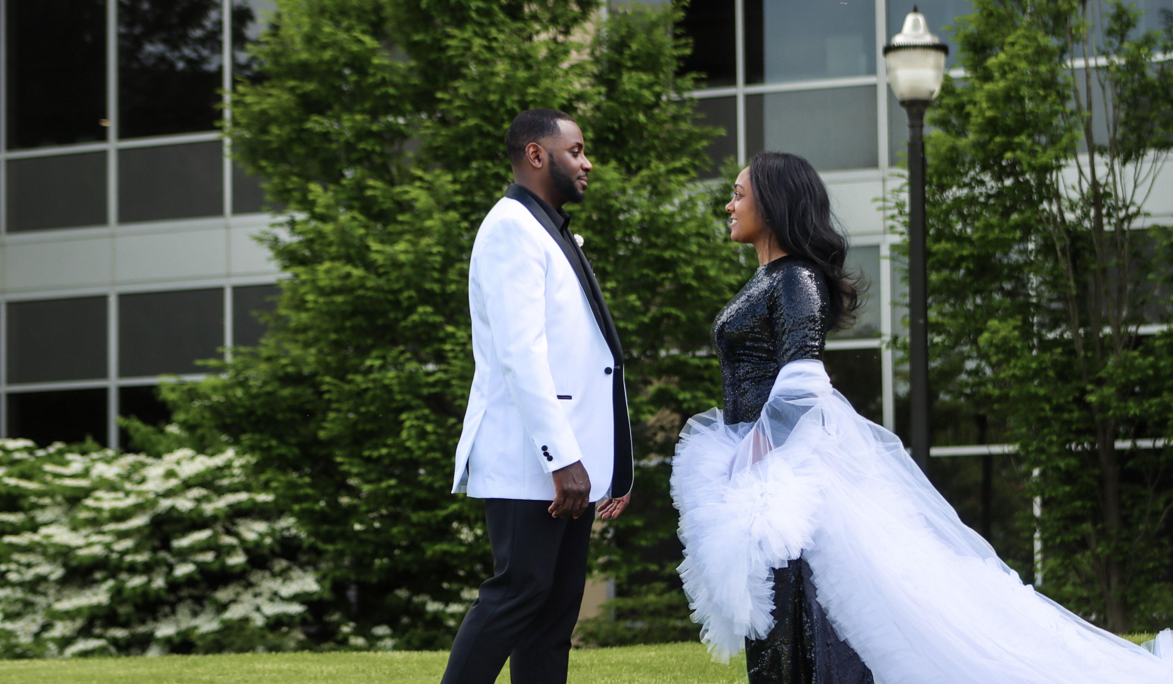 Lady Lauren Kelley and Prince Carlton Beavers' Wedding Website