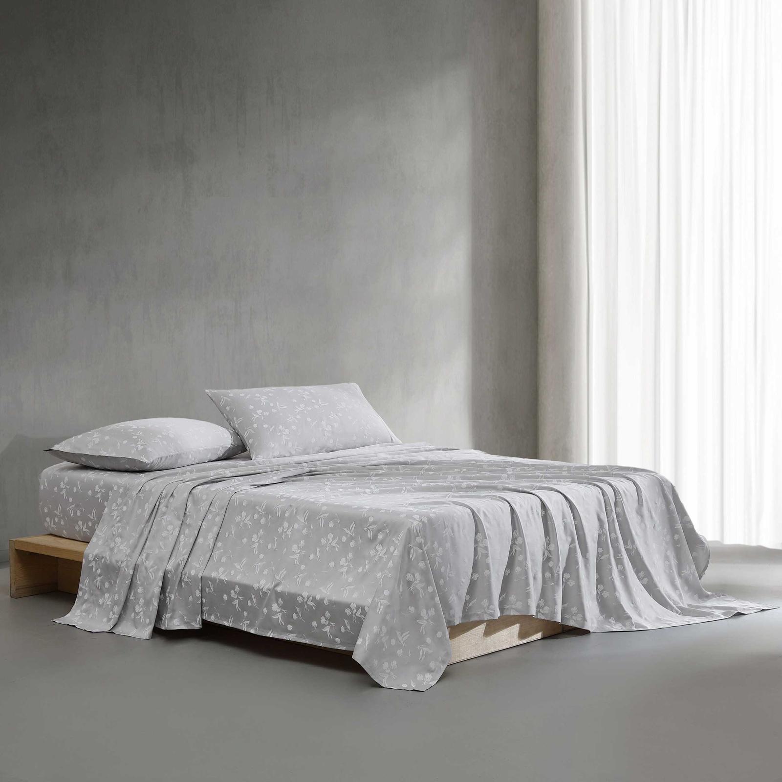 Calvin Klein, White Flowers 4-Piece Sheet Set | Zola