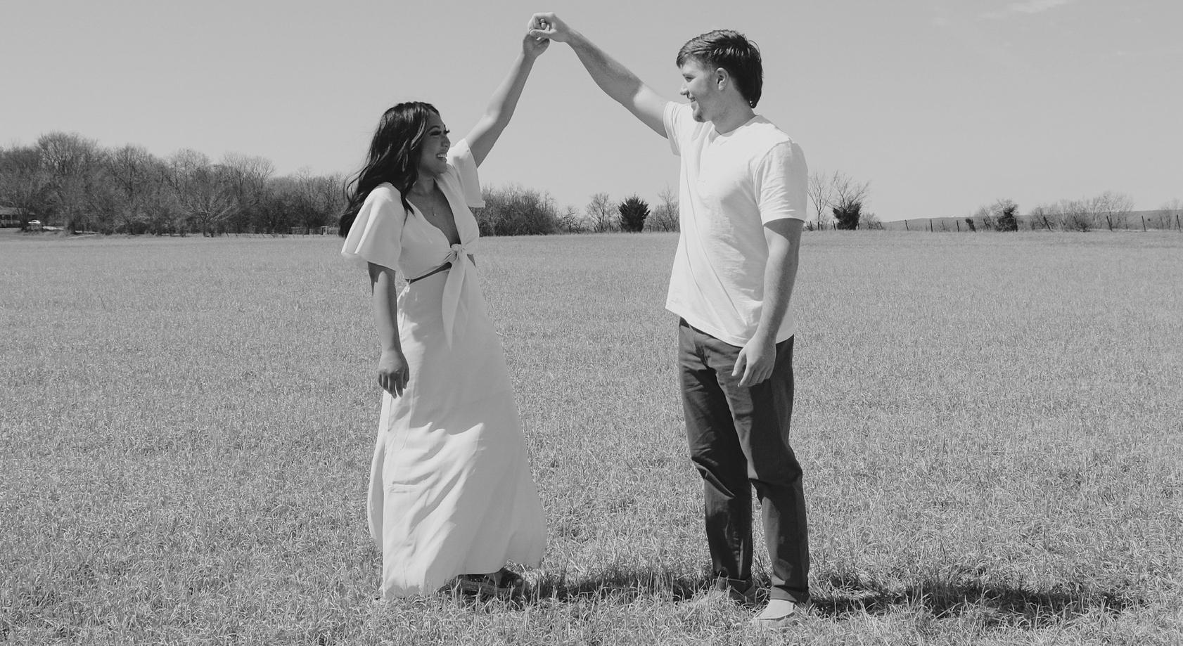 Unique Taylor and Hayden Riggs' Wedding Website