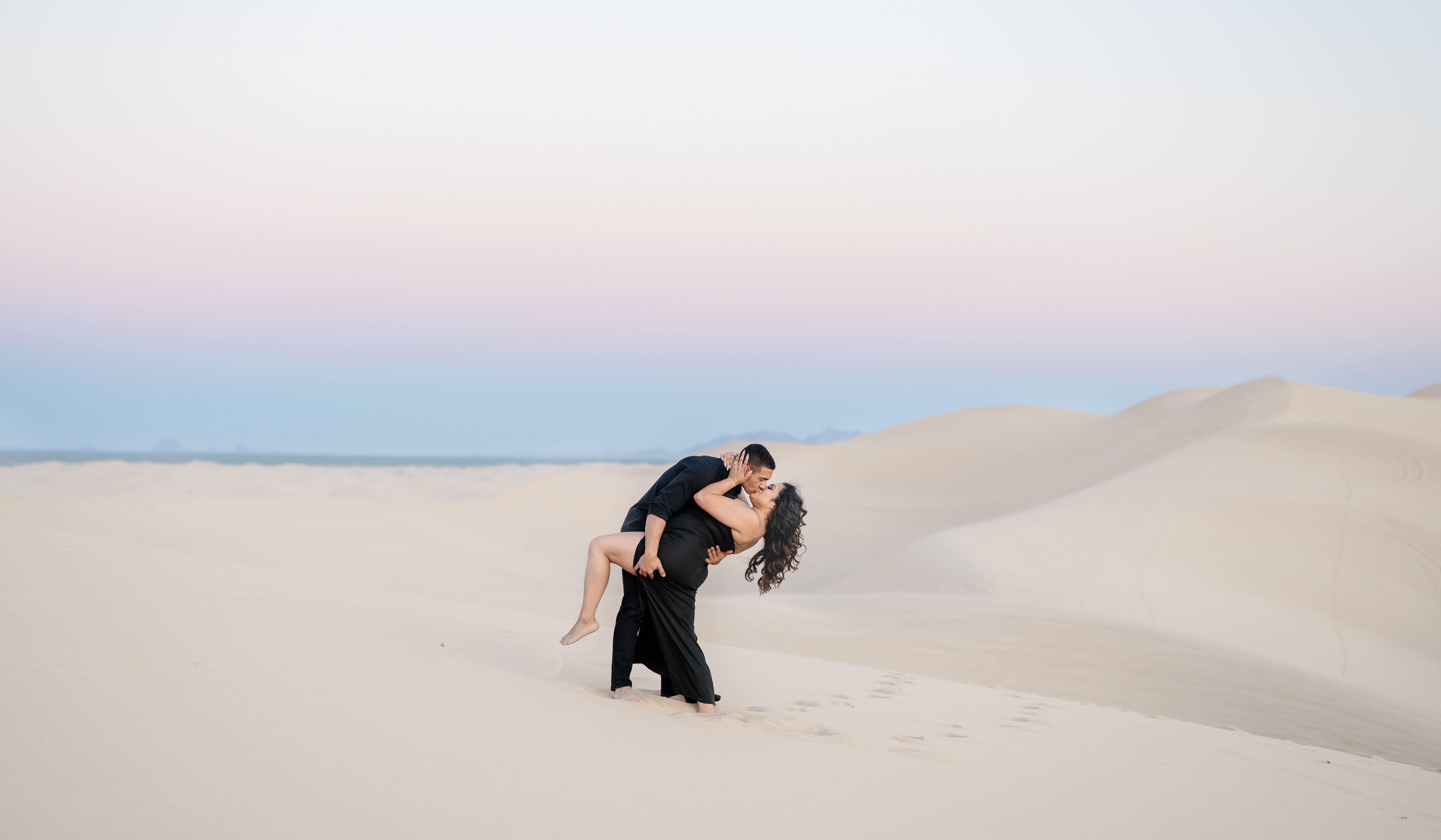 Larissa Frey and Matt Frey's Wedding Website