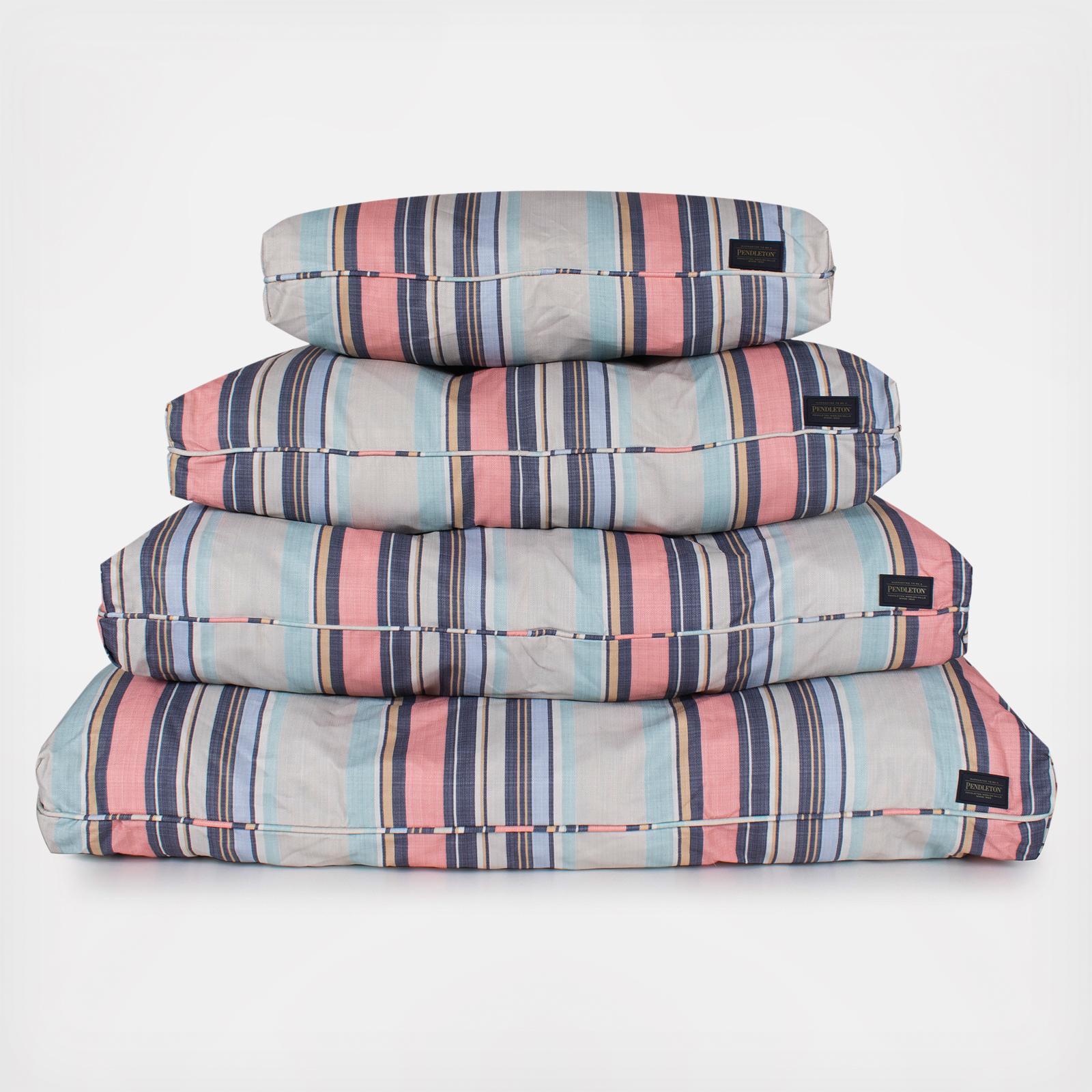 Pendleton Pet, Classic All Season Indoor/Outdoor Pet Napper - Zola