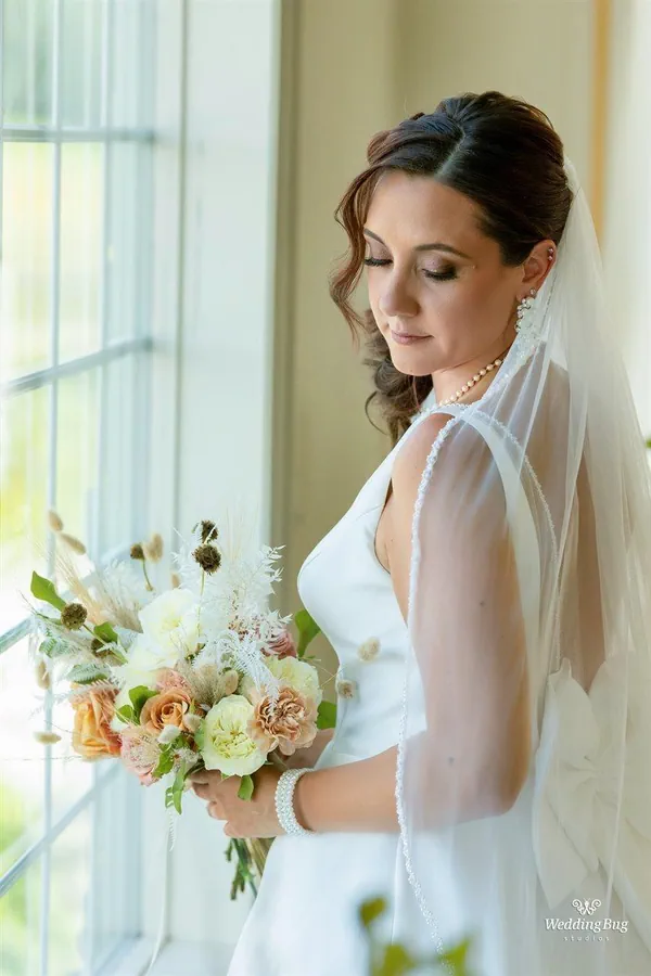 Glam with Amber Helverson | Wedding Beauty Professionals | Cost ...