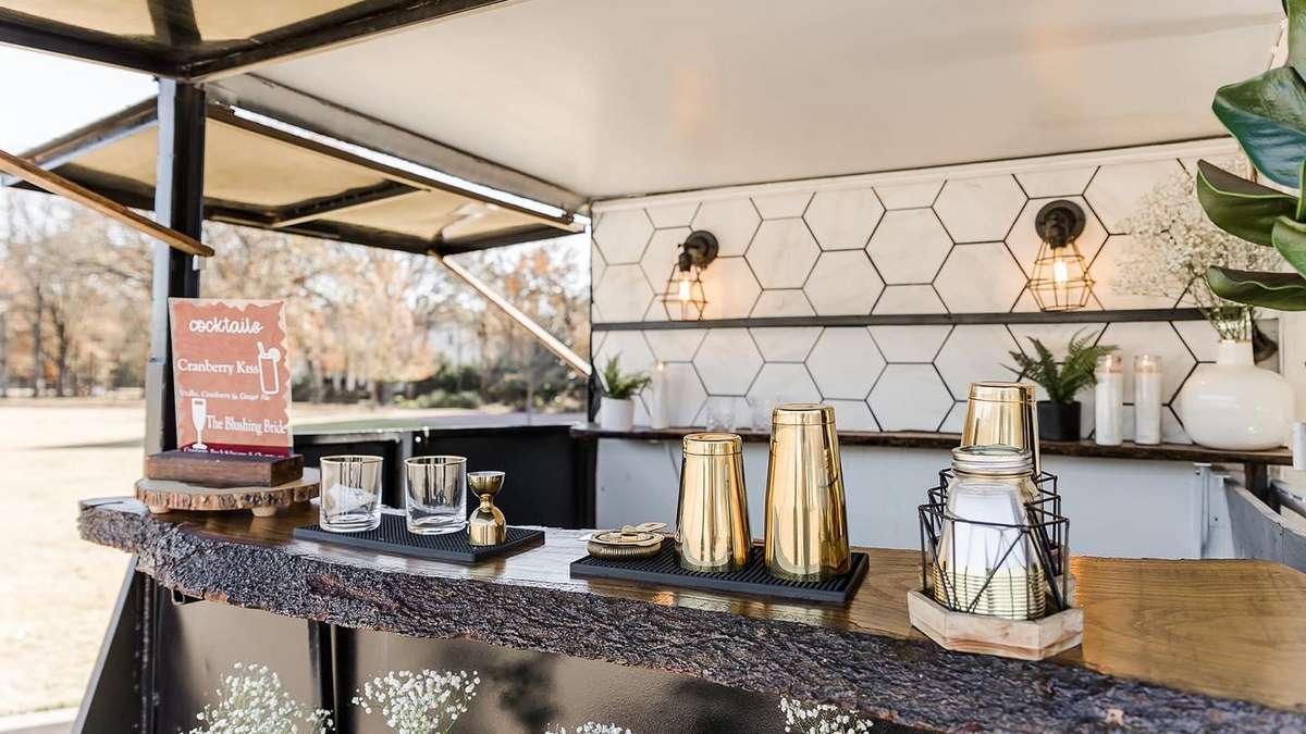 Boozy Bar | Wedding Bar Services & Beverages | Cost, Reviews & Photos ...