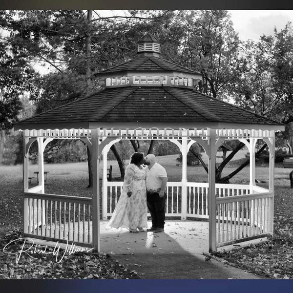 Shayla Hunter and Allen Hunter's Wedding Website