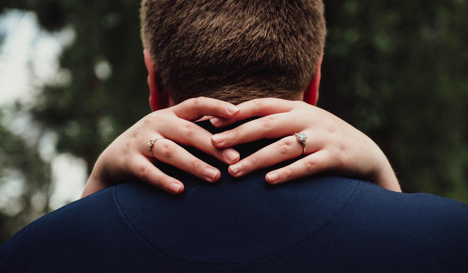 Julia Post and Isaiah Knott's Wedding Website