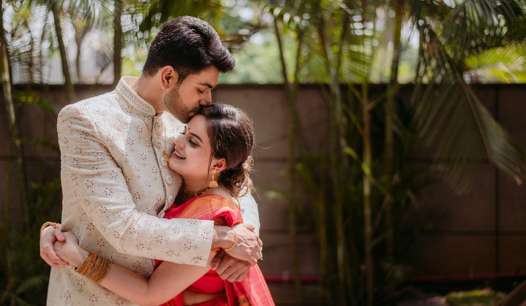 Poorva Bhide and Jay Bapaye's Wedding Website