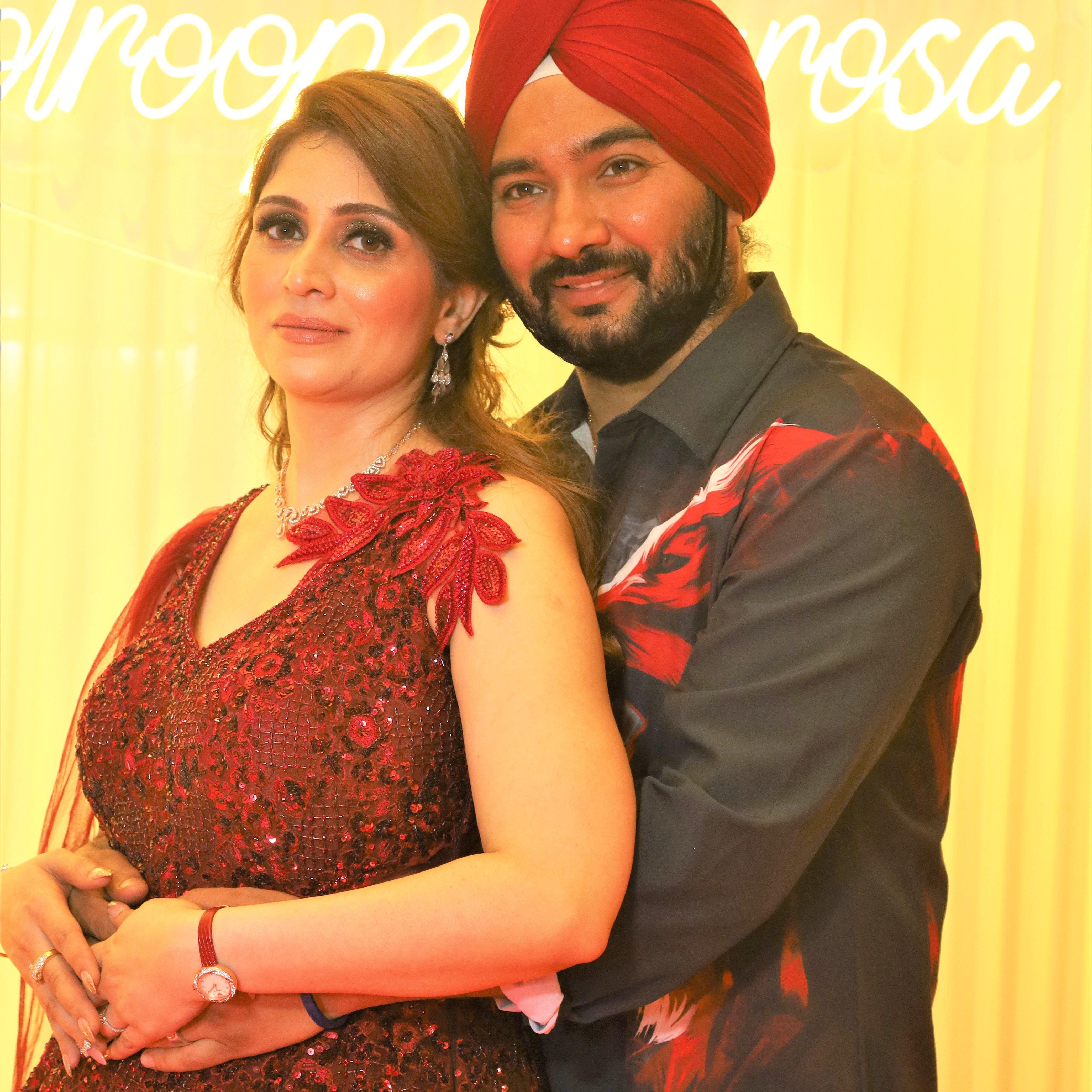 Roopali Munjal and Satnam Vohra's Wedding Website