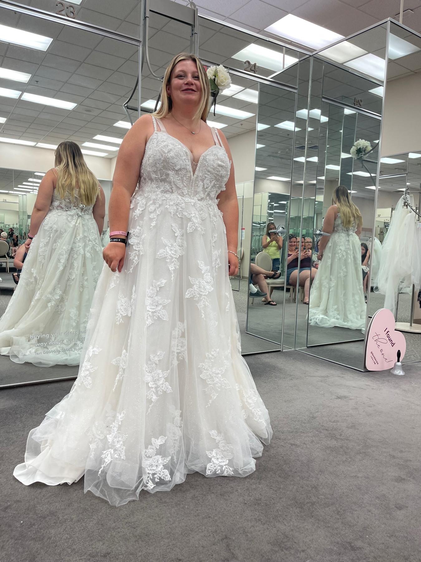 Sydnie Mickelsen and Cole Sadler's Wedding Website