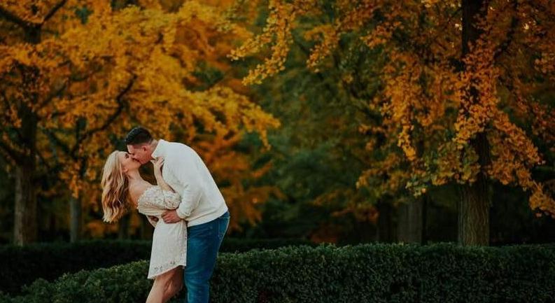 Riley Unruh and Austin Williamson's Wedding Website