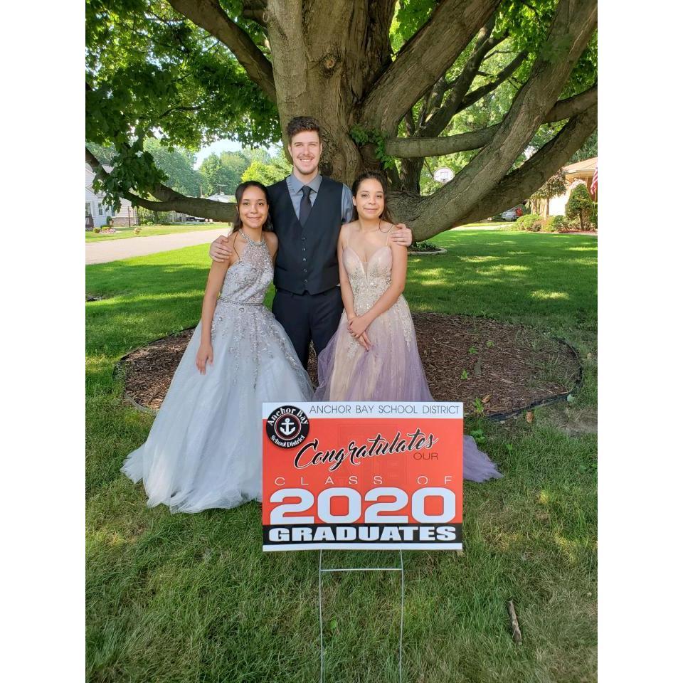 Maleanna Reed and Joshua Ferrell's Wedding Website