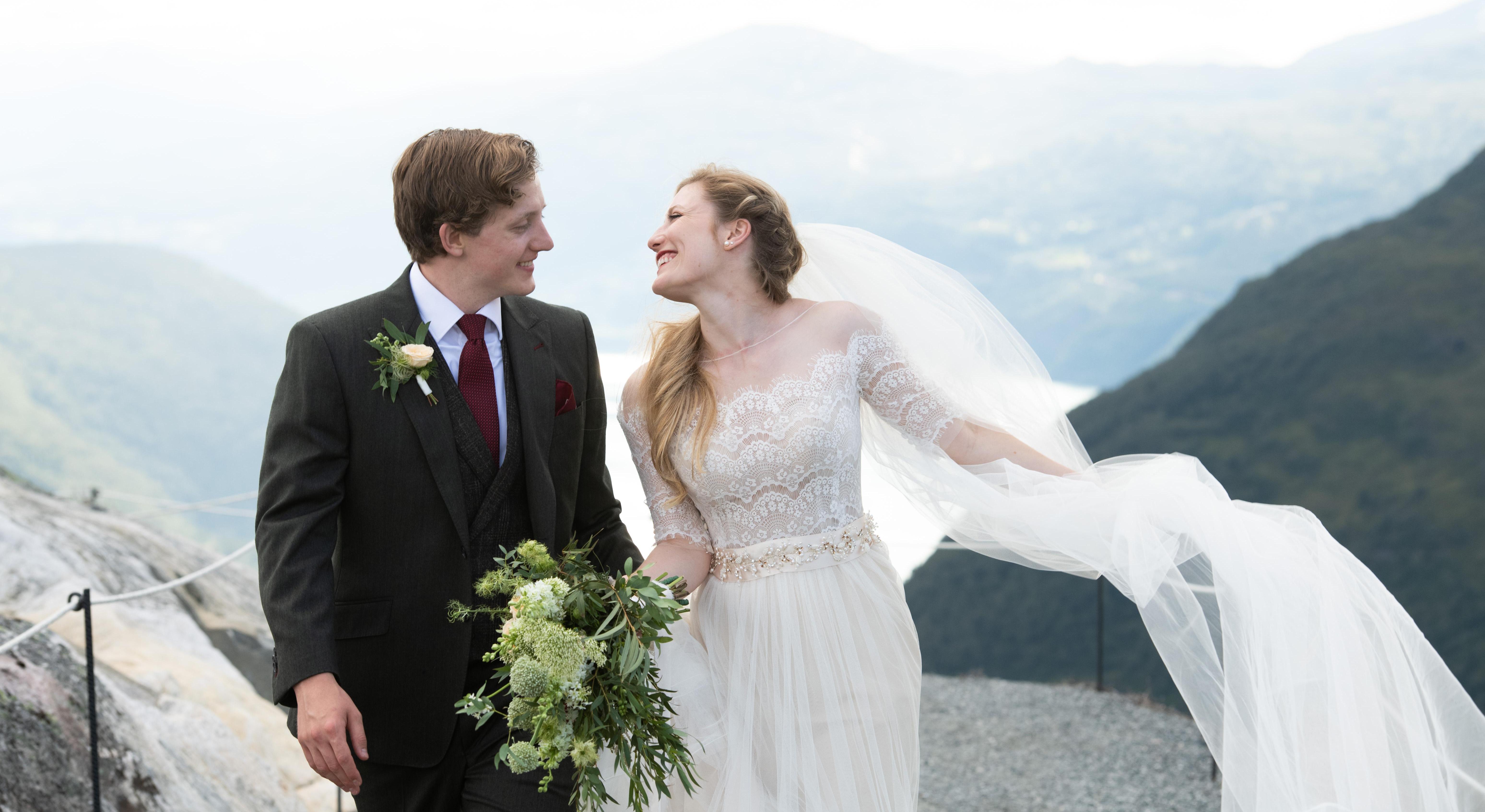 Keeley Ireland and Aaron Ireland's Wedding Website