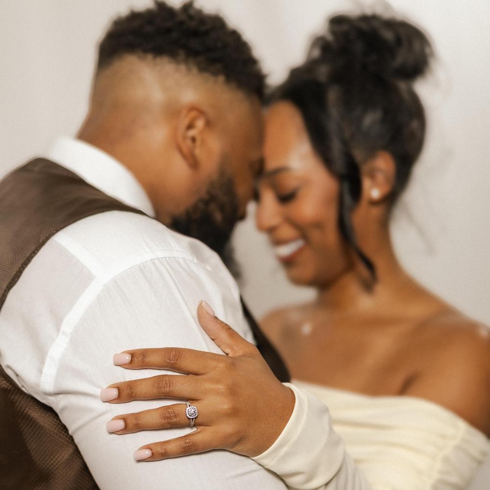 Ayannah Jihad and Keith Bell's Wedding Website