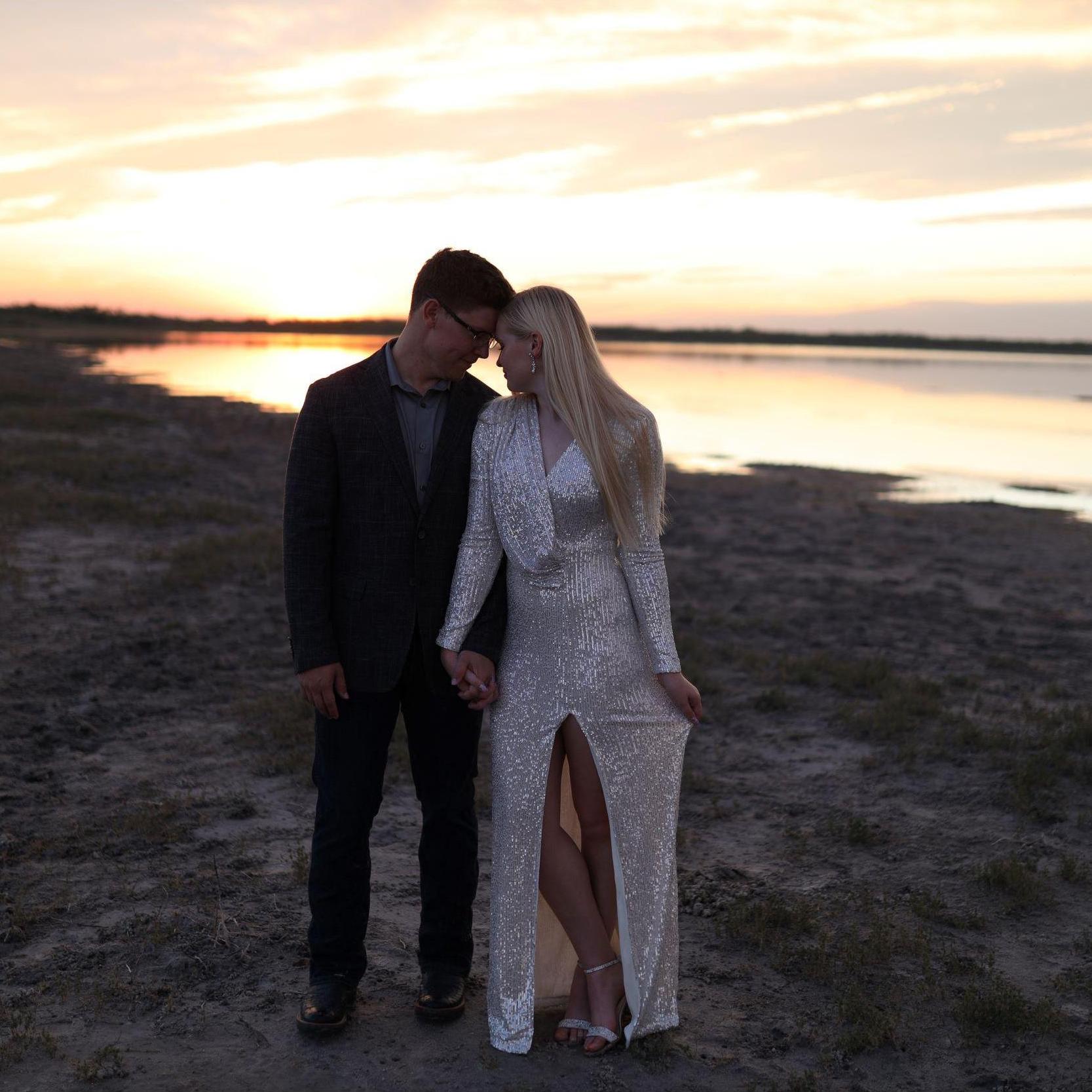 Victoria Burns and Seth Carter's Wedding Website