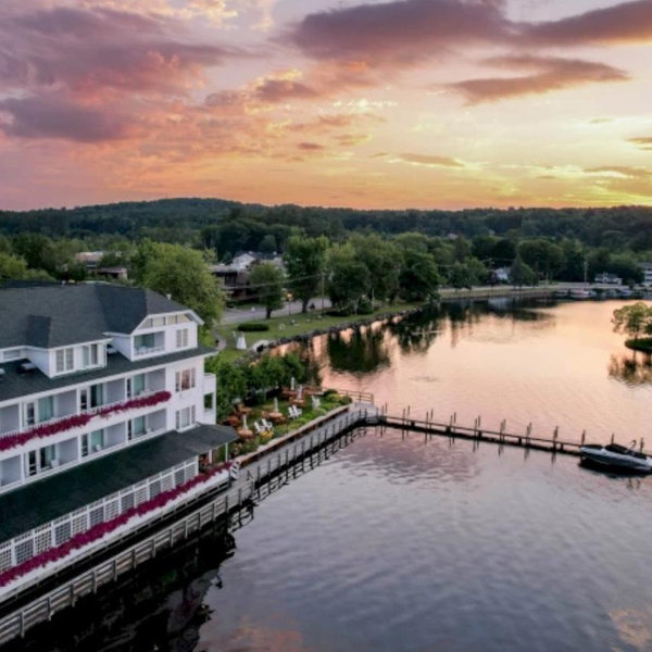 Sarah Masiello and Vinny Presutti's Wedding Website